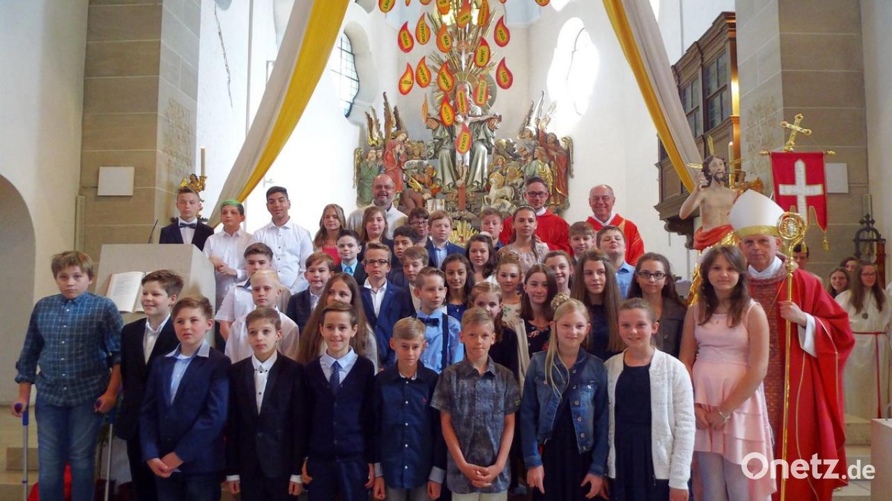73 junge Christen werden in Dreifaltigkeit gefirmt: Weihbischof Reinhard Pappenberger erneut ...