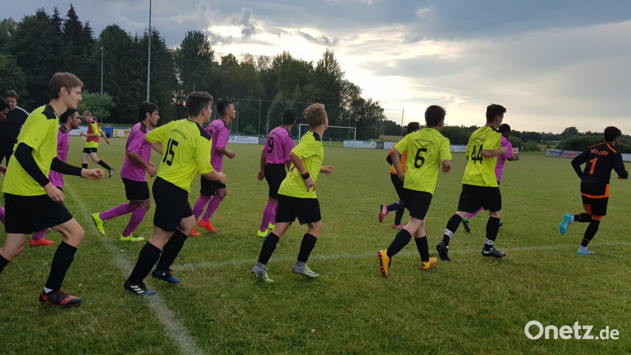 Kick gegen Fremdenhass | Onetz