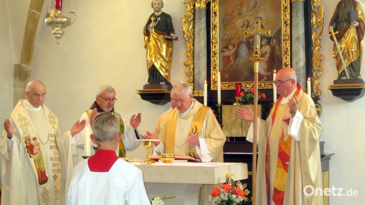 Pfarrer Andreas Renner feiert 60-jähriges Priesterjubiläum | Onetz