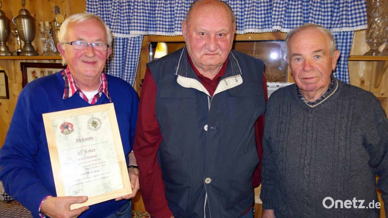 Ehrung für viel Jahre Treue | Onetz