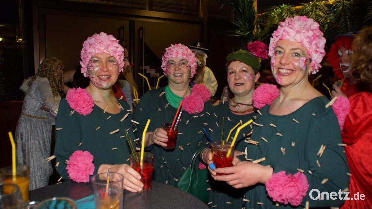 Kaktus, Kapitän oder keine Konfetti | Onetz