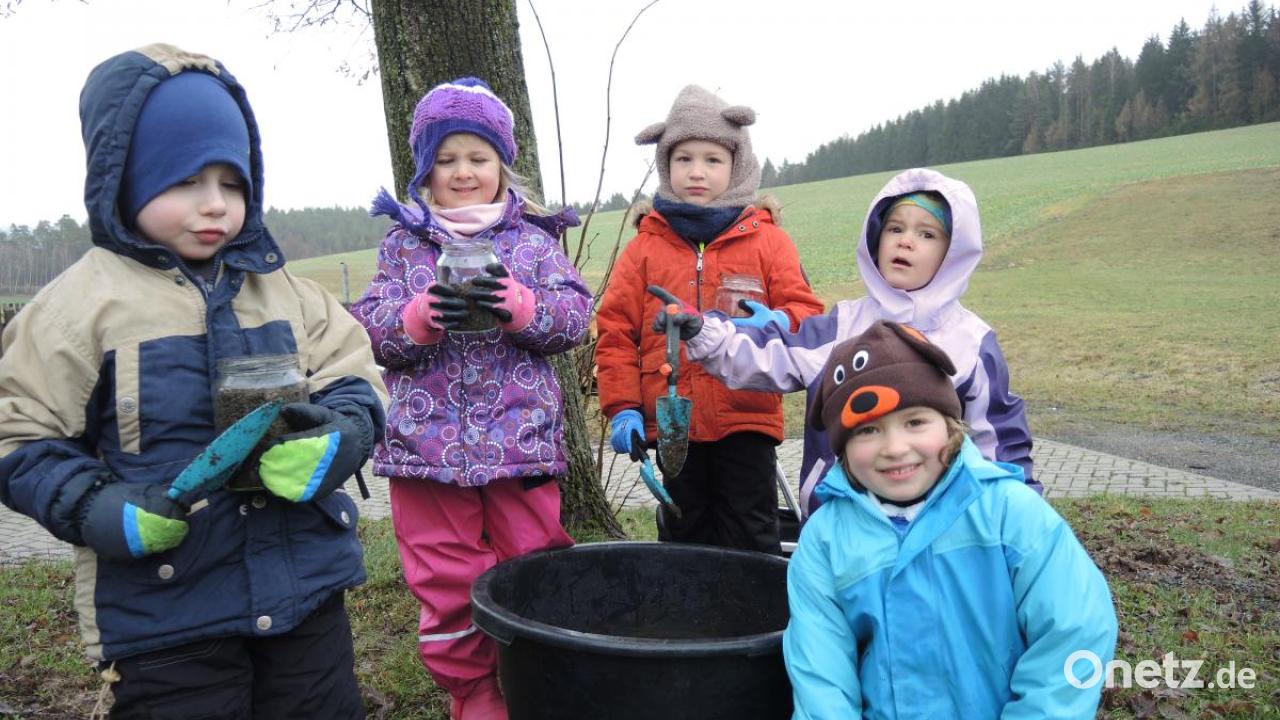 Kinder entdecken das Erwachen der Natur | Onetz