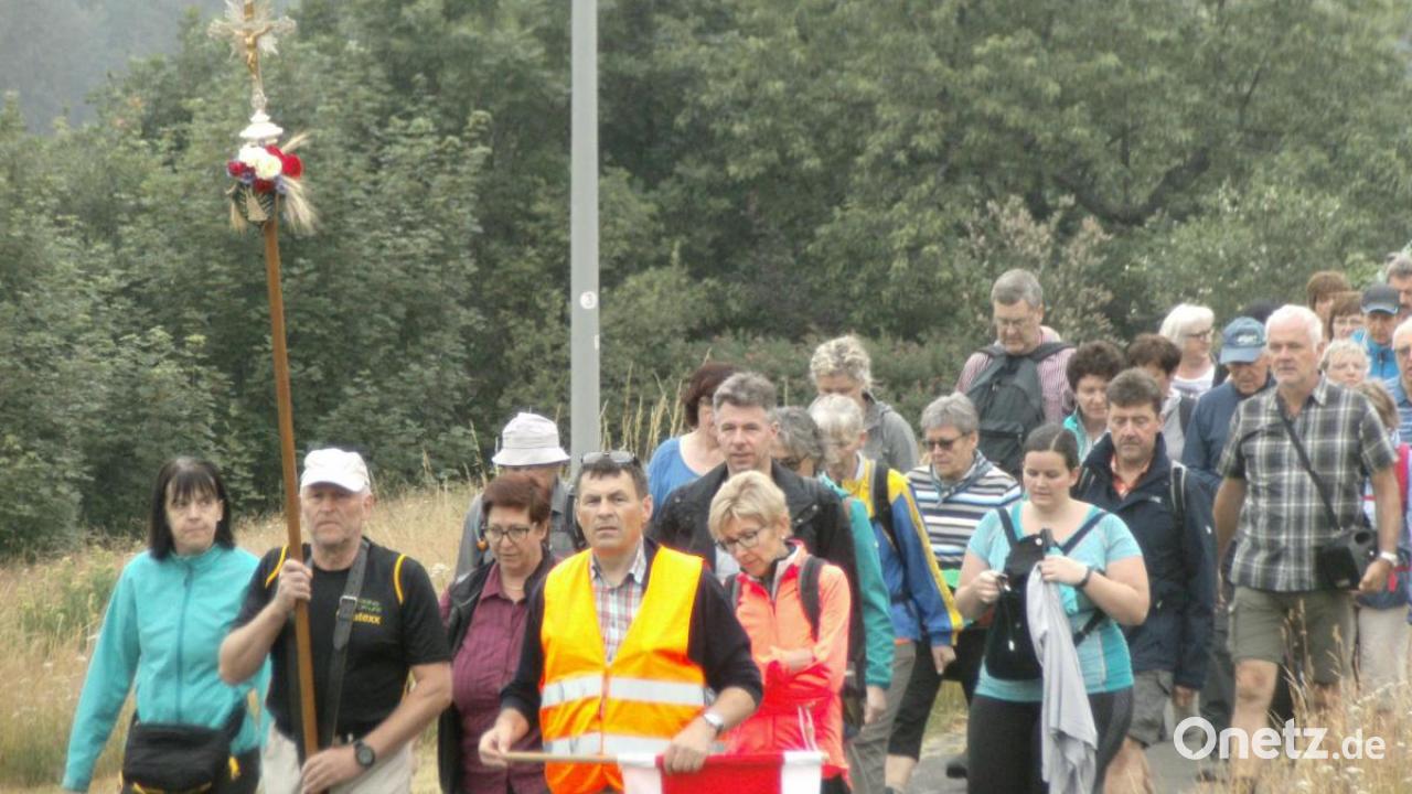 Mit Gebet durch die Fluren | Onetz