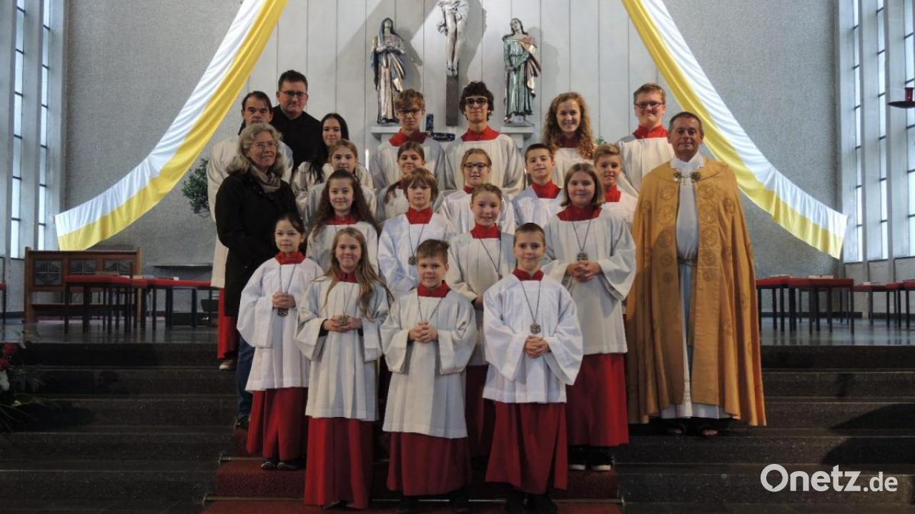 Acht neue Ministranten für St. Elisabeth | Onetz