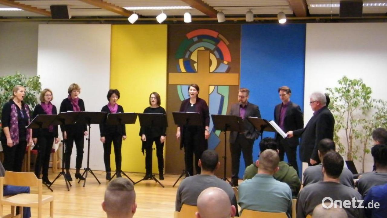 Umjubelter Auftritt hinter Weidener Gittern | Onetz