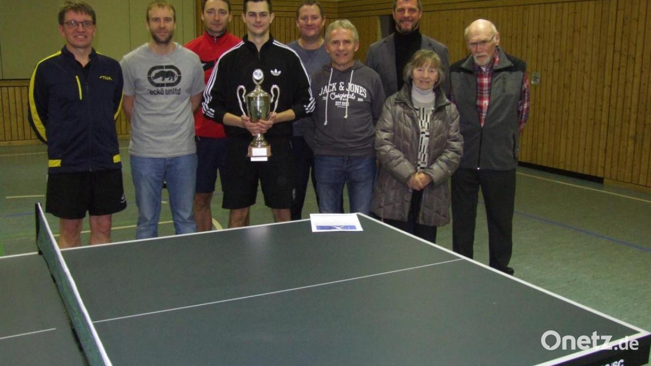 Zwei Titel und Pokal für Sebastian Bartsch | Onetz