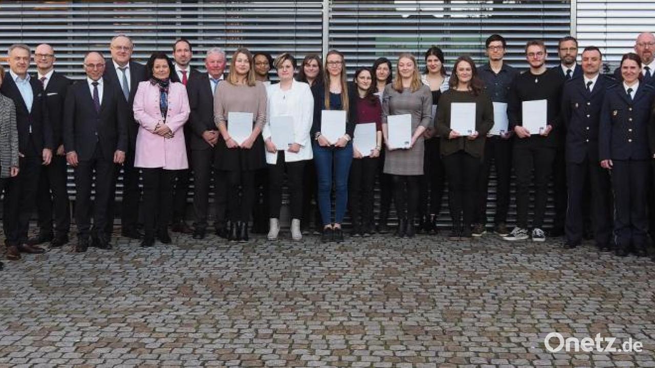 Sprachausbildung lockt tschechische Prominenz | Onetz