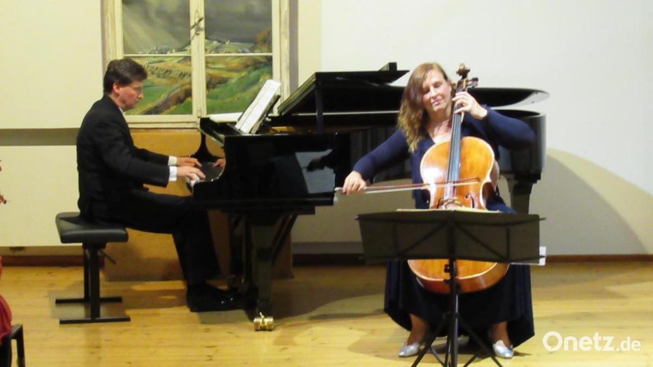 Emphatischer Zweiklang von Cello und Klavier | Onetz