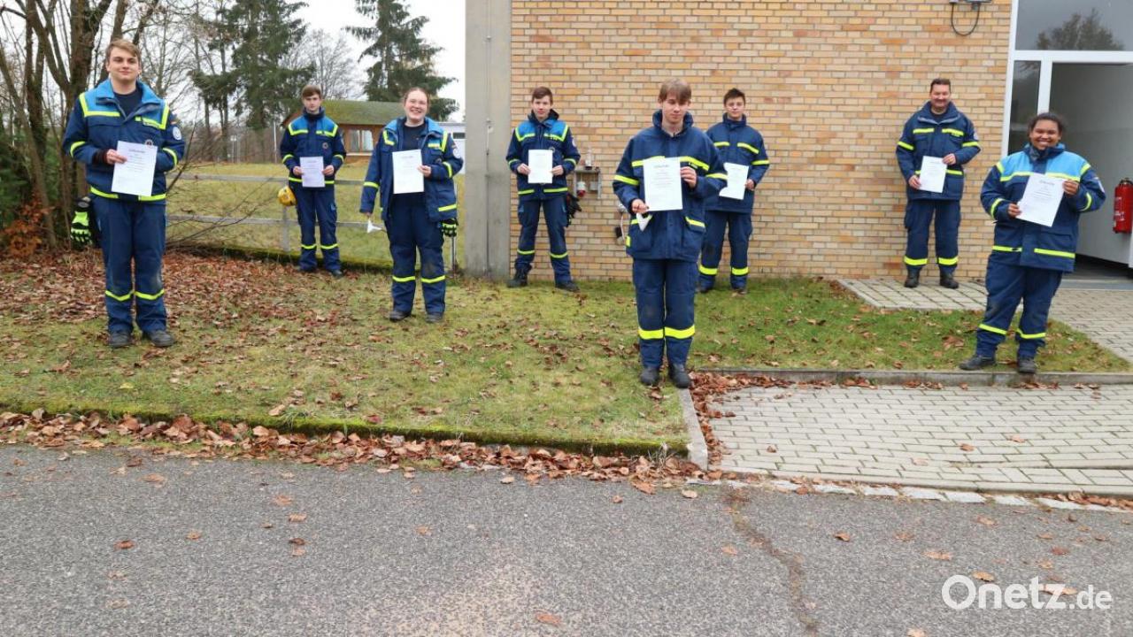 Grundausbildungsprüfung beim THW Nabburg unter erschwerten Bedingungen ...