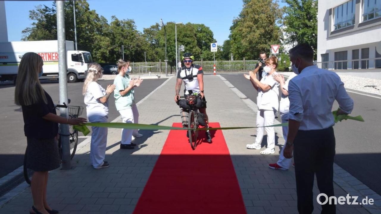 Spendentour: Roter Teppich für Radler Michael Tiefel | Onetz