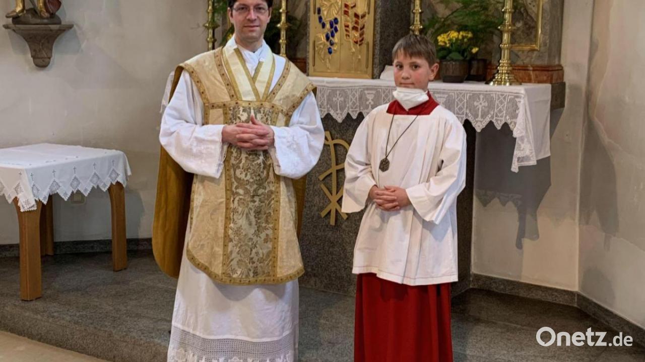 Ein Neuer in der Schar der Flossenbürger Ministranten | Onetz