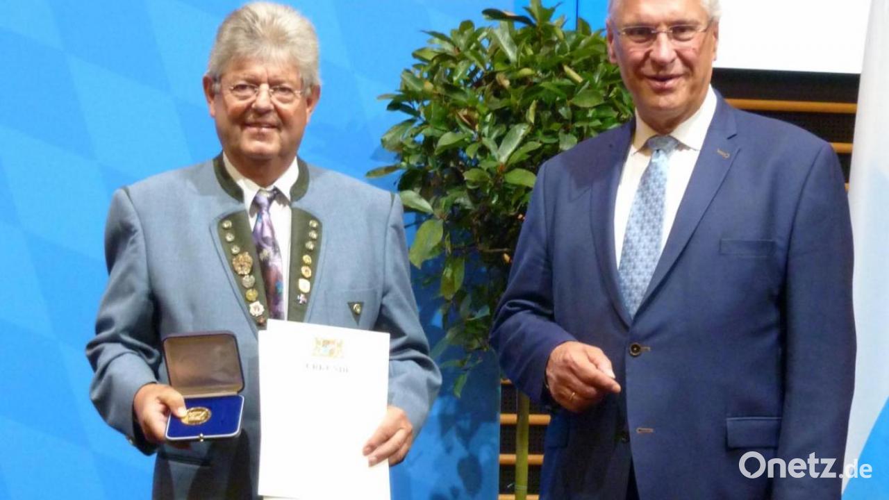 Große Verdienste um den Schießsport: Ehrenmedaille für Werner Fischer ...