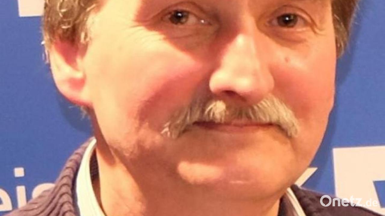 Flosser Helmut Bär seit 40 Jahren Lektor | Onetz