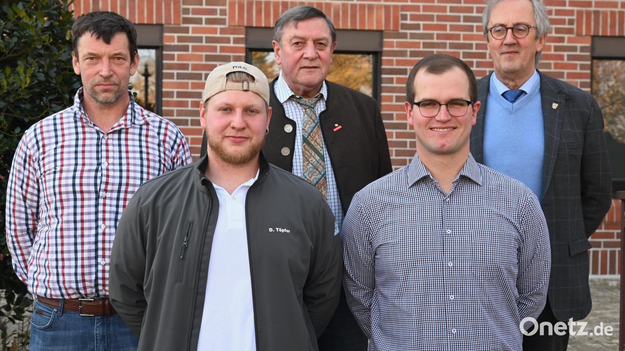 Andre Meier Prüfungsbester bei der Lehrabschlussfeier der Metall-Innung ...