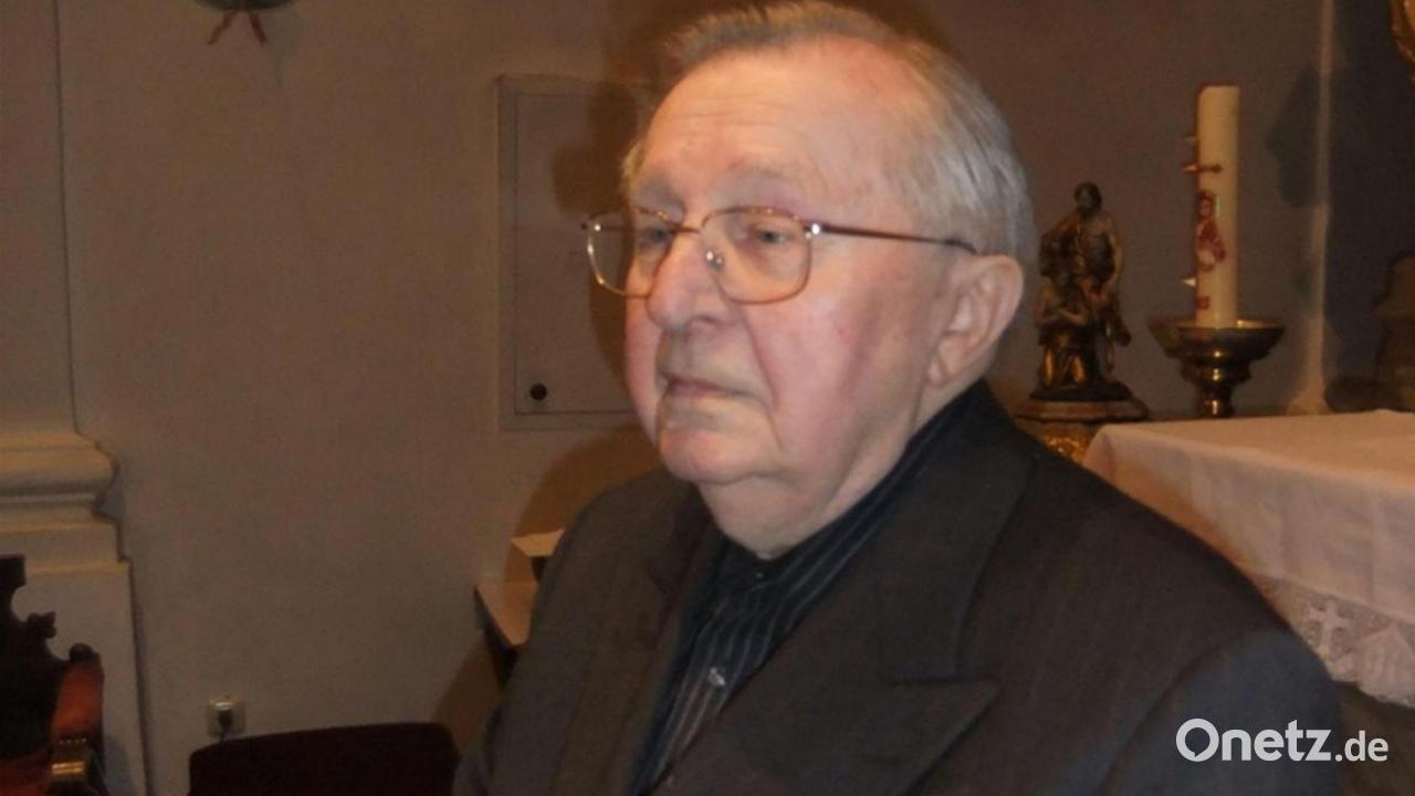 Trauer in Moosbach um Pfarrer Joseph Fromm | Onetz
