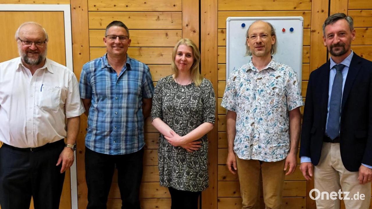 Realschulkonrektor geht nach 37 Dienstjahren in den Ruhestand | Onetz