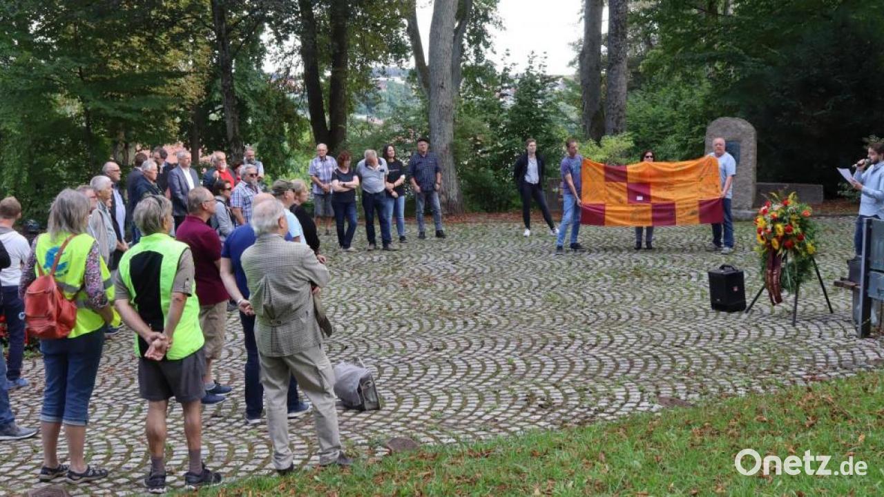 Zeichen für den Frieden setzen, gegen Gewalt und Krieg einstehen | Onetz