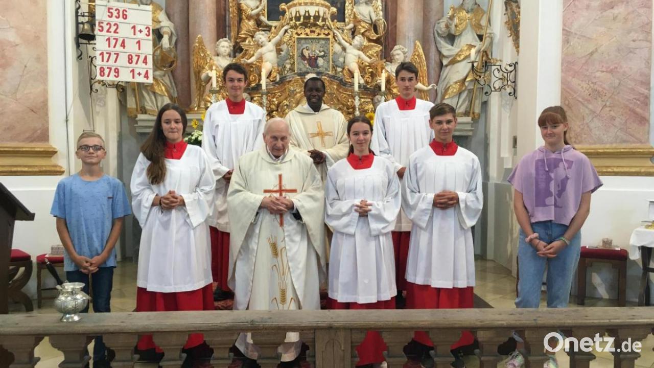 Pfarrei St. Emmeram verabschiedet langjährige Ministranten | Onetz