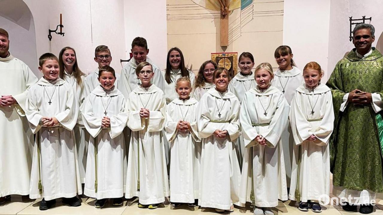 Sieben neue Ministranten vergrößern Schar der Brander Messdiener | Onetz