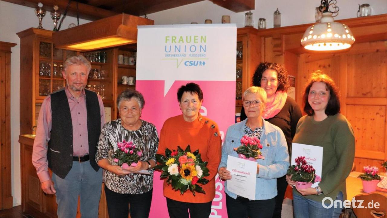 Frauen-Union Plößberg ehrt langjährige Mitglieder | Onetz