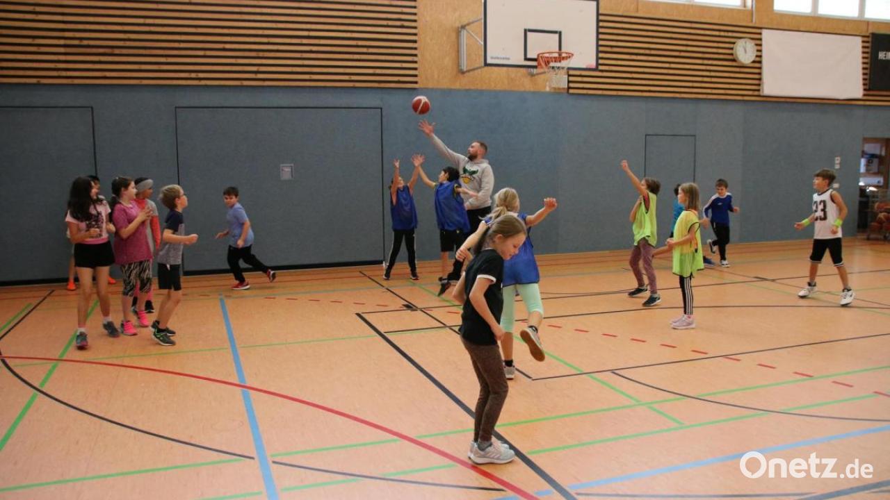 Basketball-Aktionstag: "Wichtig, dass Kinder wieder Sport machen" | Onetz