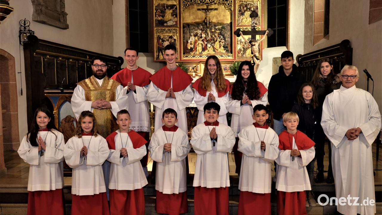 Pfarrei St. Laurentius freut sich über sieben neue Messdiener | Onetz