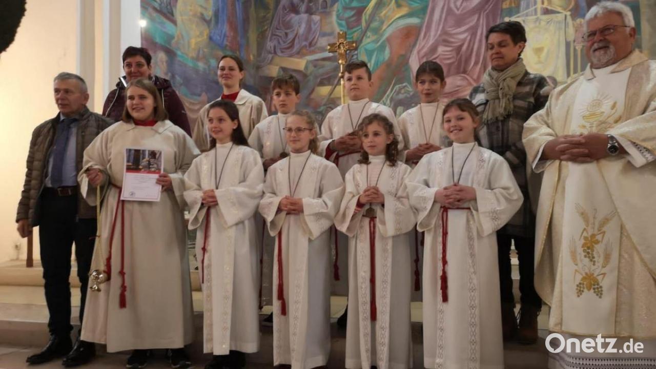 Sieben neue Minis in St. Michael Oberwildenau | Onetz