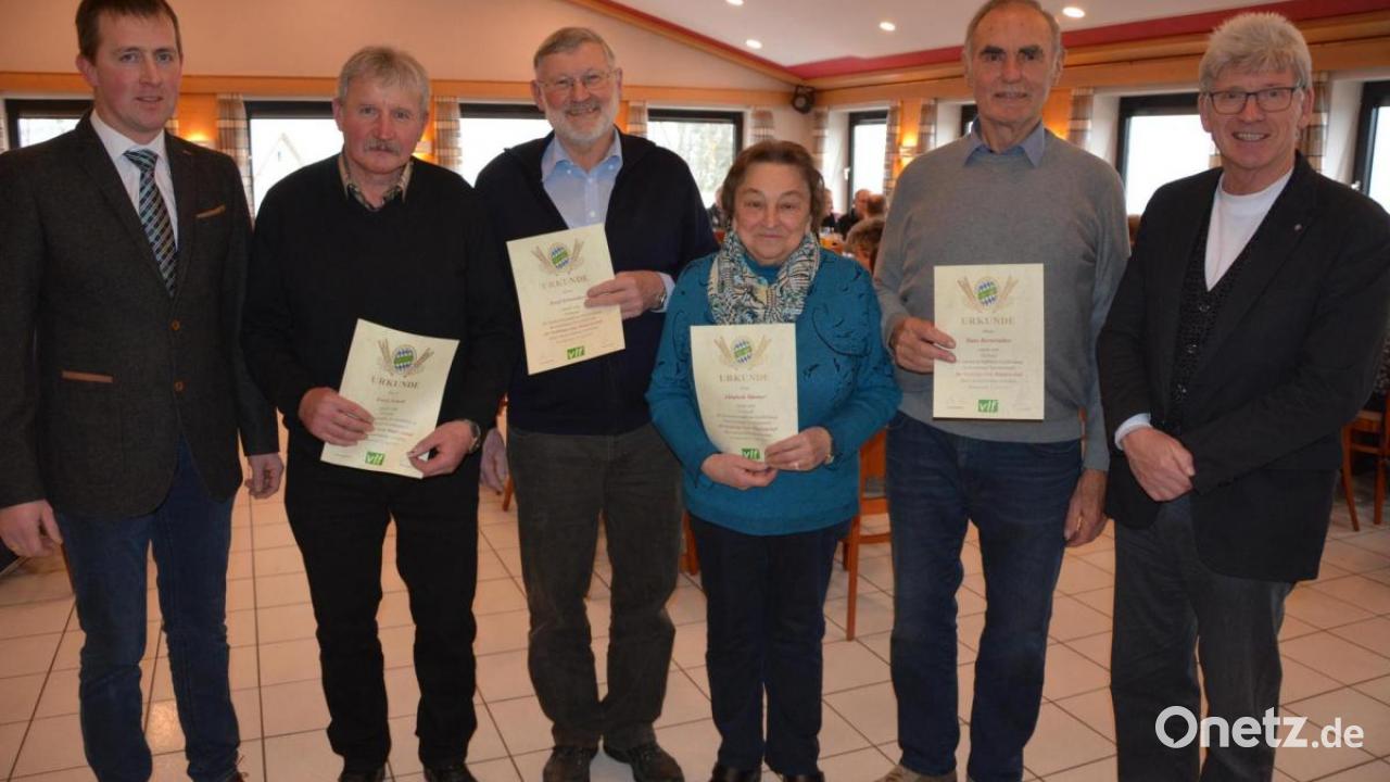 Verband für landwirtschaftliche Fachbildung zeichnet Mitglieder aus | Onetz