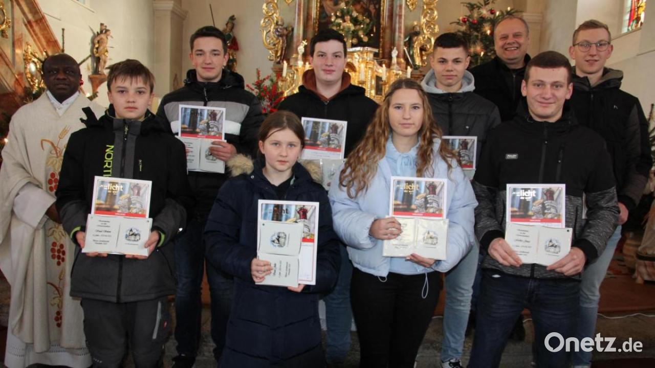 Pfarrei St. Johannes verabschiedete acht Ministranten | Onetz