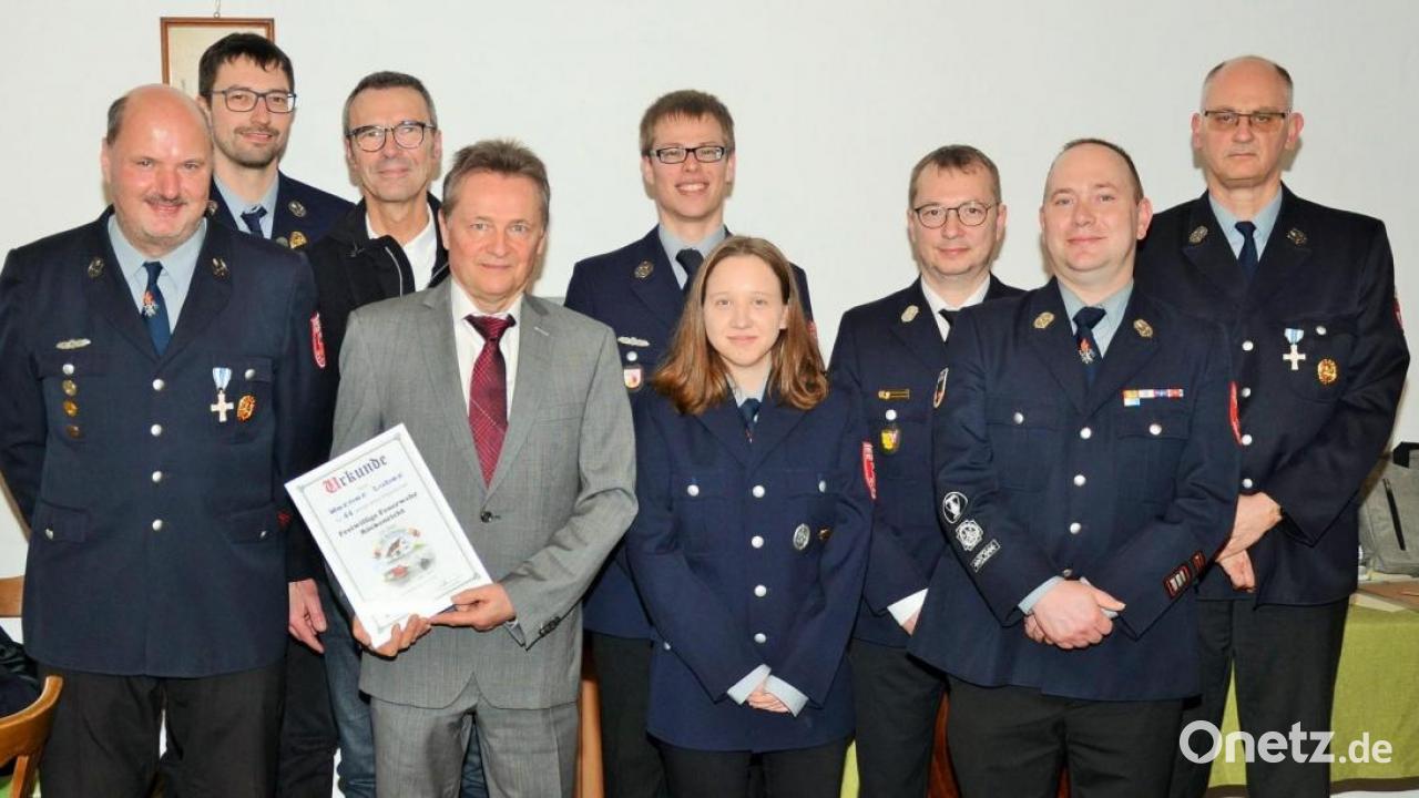Feuerwehr Röckenricht ehrt bei Generalversammlung treue Mitglieder | Onetz