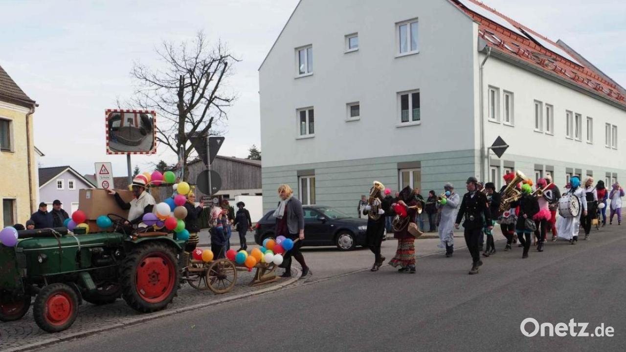 Fasching in Eslarn: Alte Traditionen bestimmen die närrischen Tage | Onetz