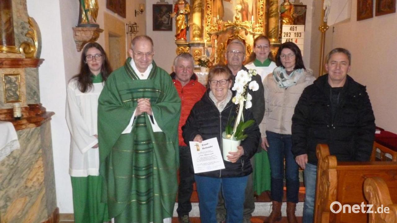 Maria Ott seit 20 Jahren Mesnerin in Filialkirche in Weiher | Onetz