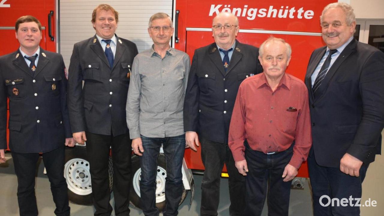 Feuerwehr Königshütte zieht Bilanz und ehrt Mitglieder | Onetz