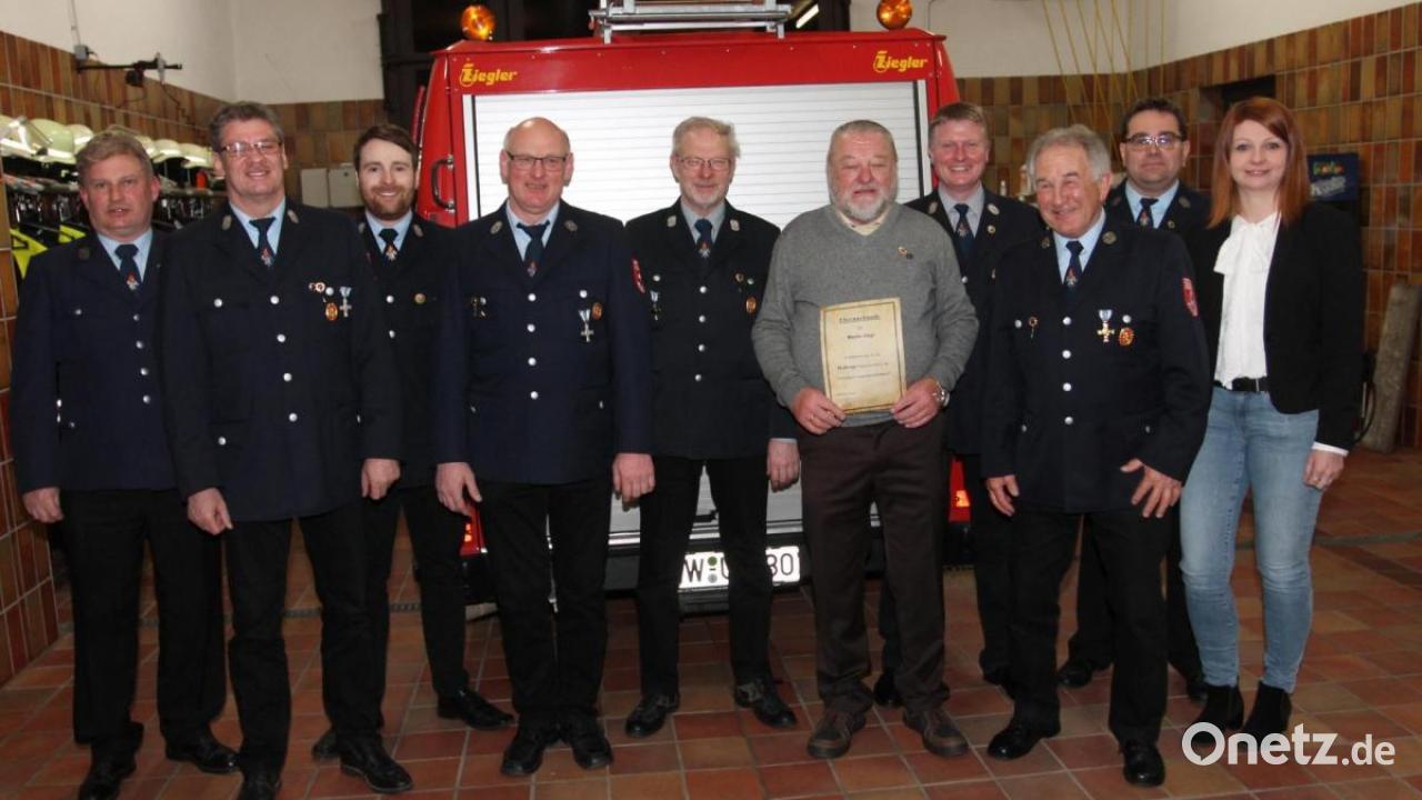 Feuerwehr Waldkirch ehrt treue Mitglieder | Onetz