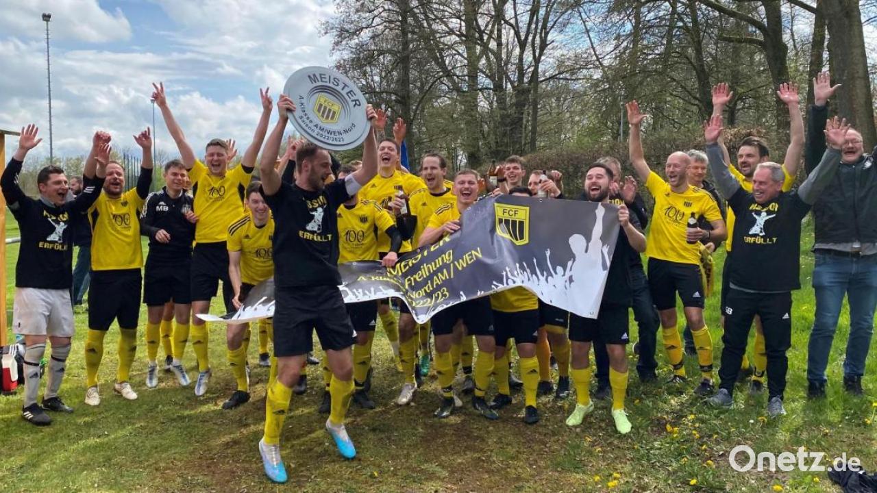 Fußball: FC Freihung feiert Titel in A-Klasse Nord und Aufstieg in die ...