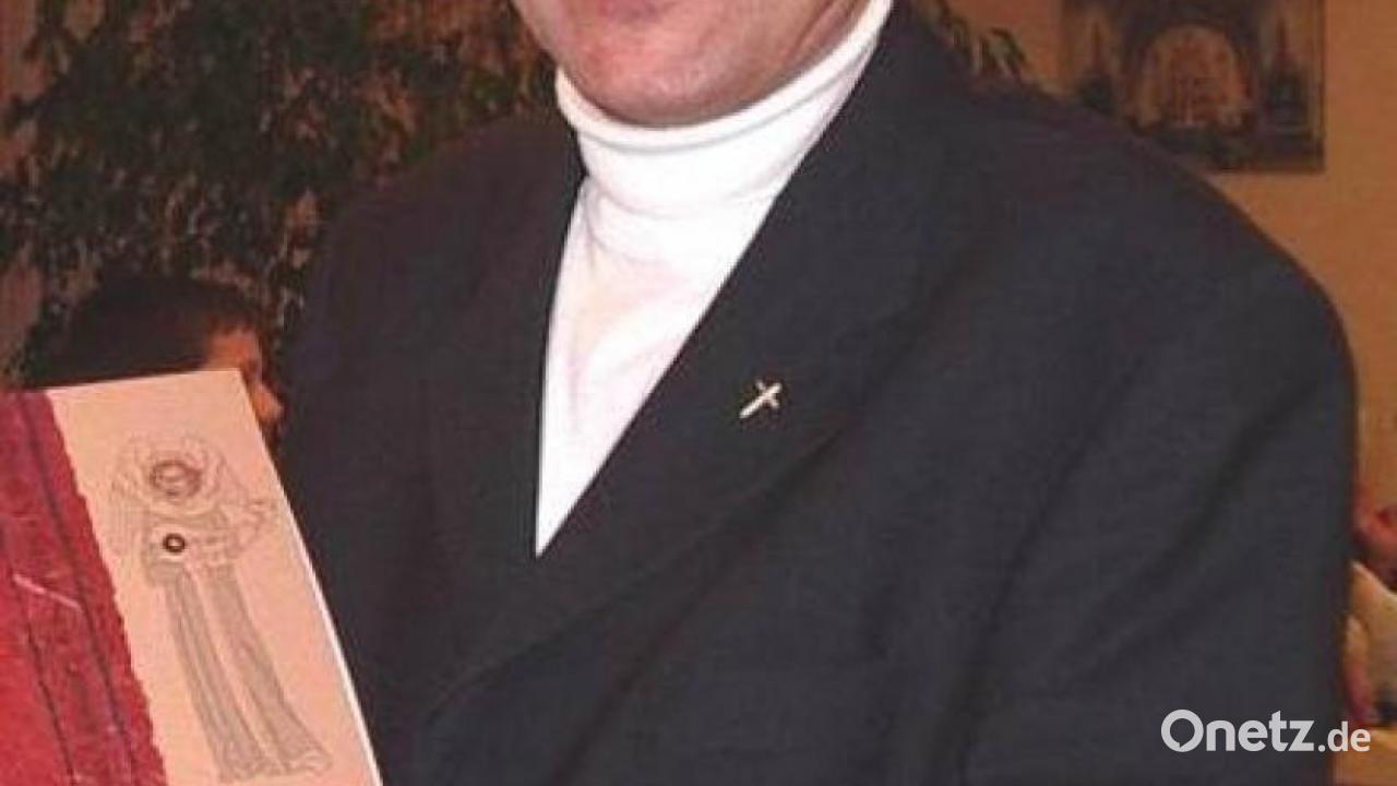 Hirschau trauert um Stadtpfarrer i. R. Norbert Demleitner | Onetz