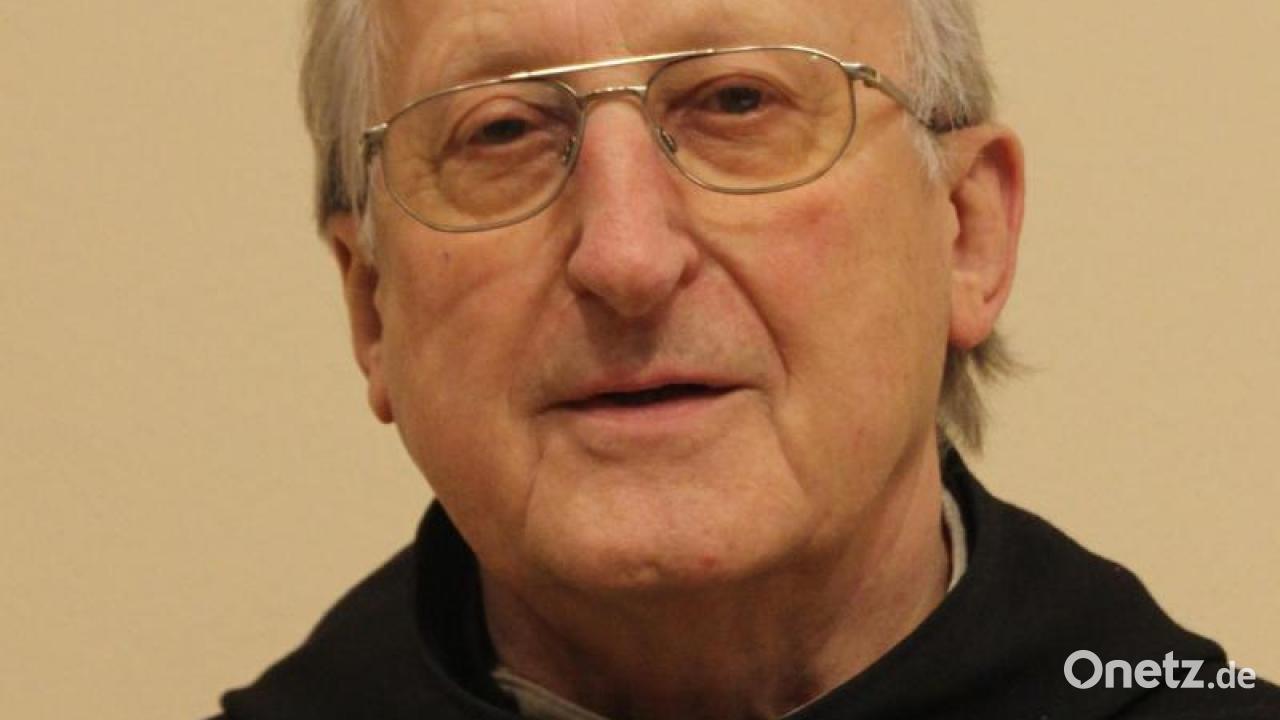 Pater Leopold Mader aus Neustadt feiert in Würzburg 85. Geburtstag | Onetz