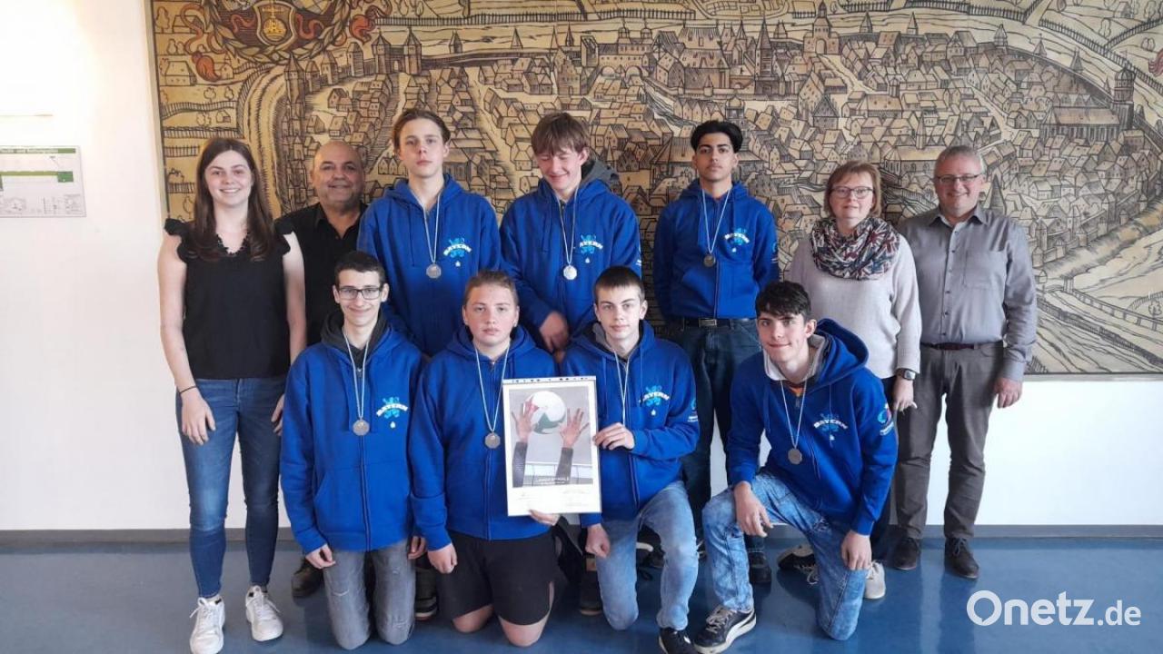 Volleyballer aus Dreifaltigkeitsschule Amberg unter Bayerns Besten | Onetz