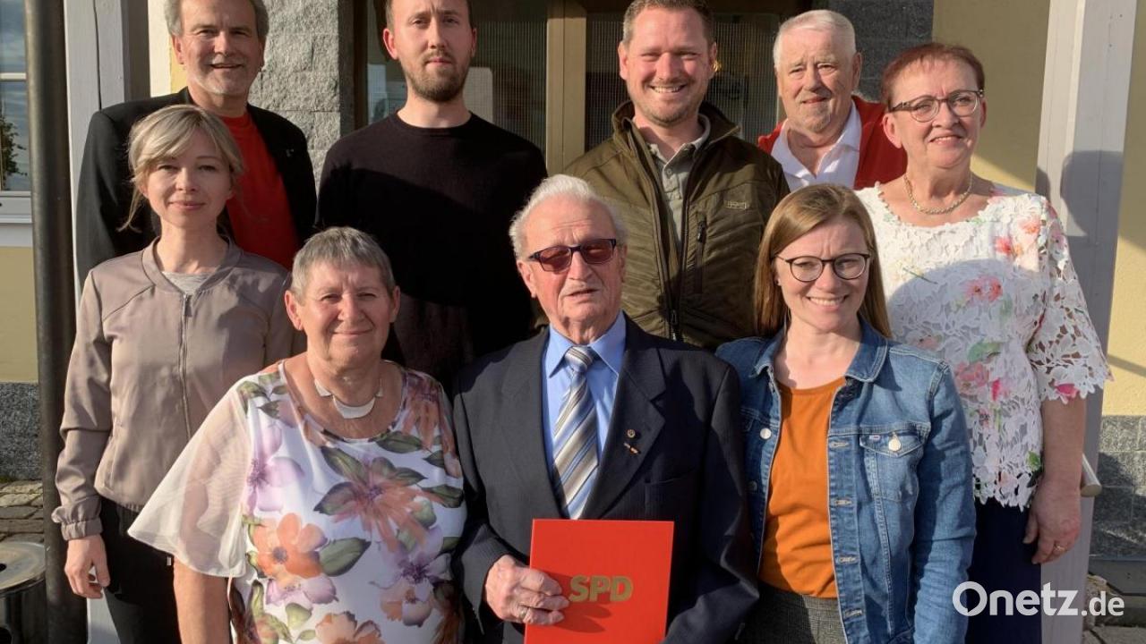 SPD Püchersreuth ehrt treue Mitglieder | Onetz