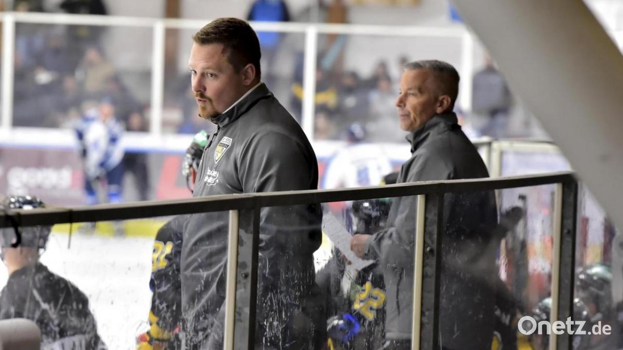 ERSC Amberg geht mit einem Trainer-Trio in die neue Saison | Onetz