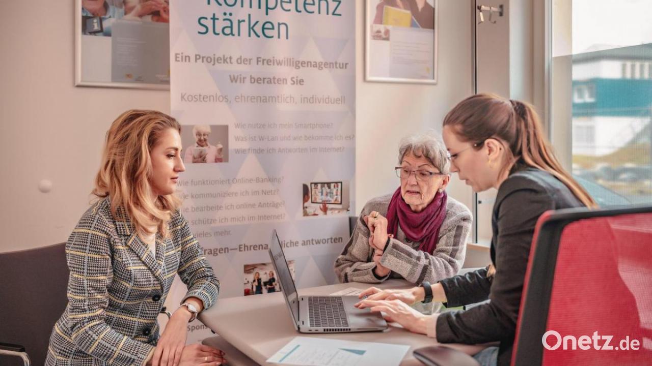 Freiwilligenagentur Amberg erleichtert Einstieg in digitale Welt | Onetz