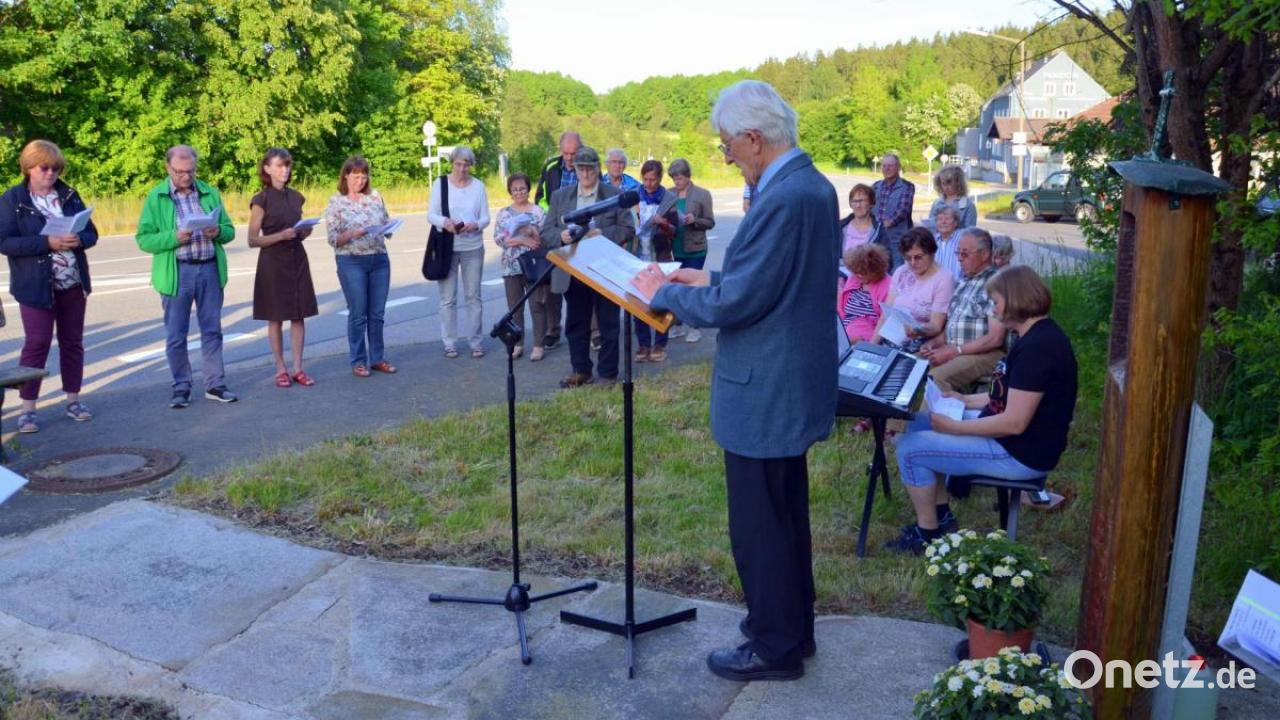 Waidhauser feiern Friedens-Maiandacht an der Grenze | Onetz