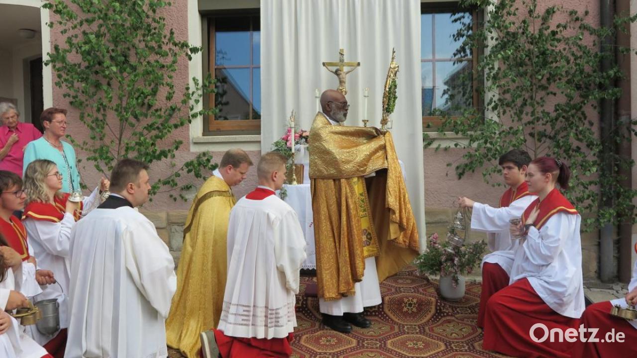 Mit dem Erzbischof betend durch Kemnath | Onetz
