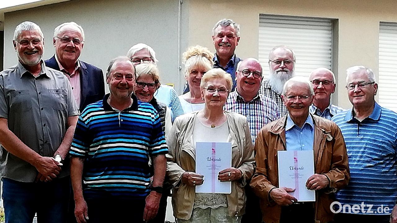 KAB Maria Waldrast ehrt langjährige Mitglieder für ihre Treue | Onetz