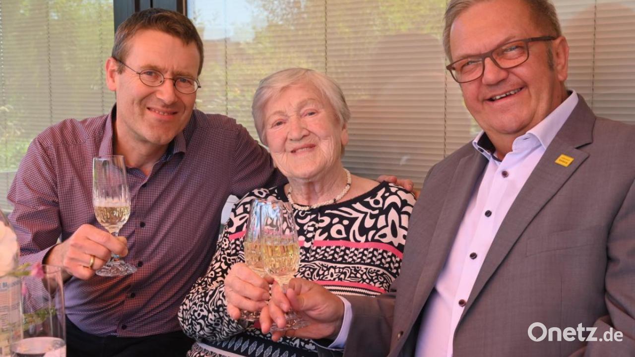 Betty Bauer feiert 90. Geburtstag | Onetz