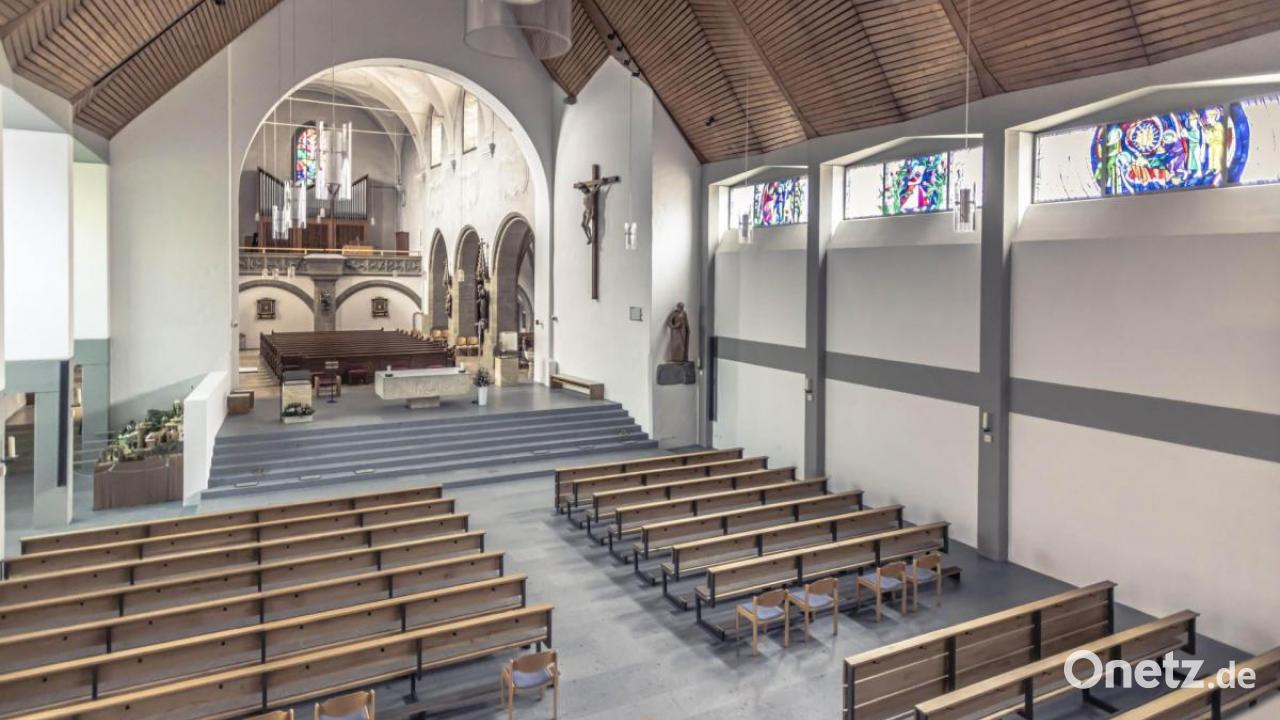 Architektouren führen in die Neunburger Stadtpfarrkirche | Onetz