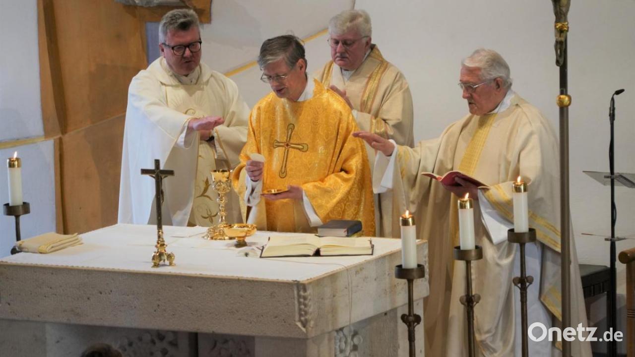 Waldthurner feiern 40. Geburtstag der Pfarrkirche St. Sebastian | Onetz