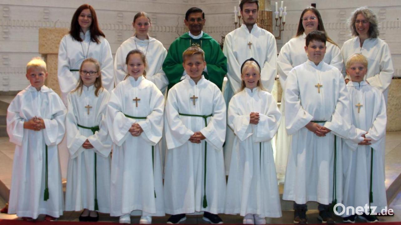 Sieben neue Ministranten aufgenommen | Onetz