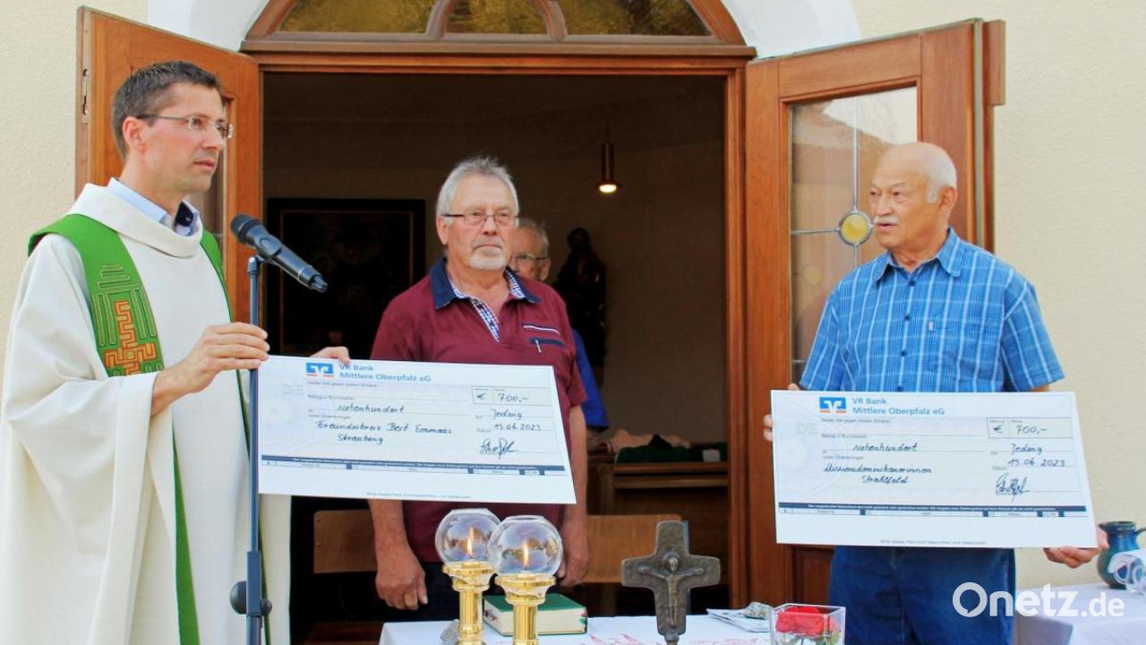 Kapellenverein Jeding spendet an Bedürftige | Onetz