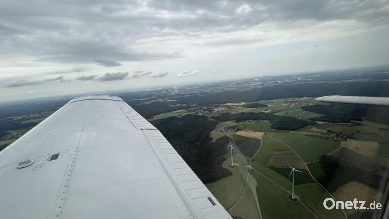 Luftbeobachter unterwegs: Waldbrandgefahr in der Oberpfalz steigt | Onetz